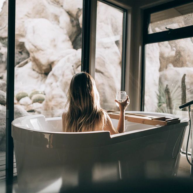 Health benefits of a whirlpool bath | Luna Spas